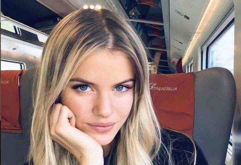 Sara Croce, divina in bianco e nero: décolleté esplosivo - FOTO