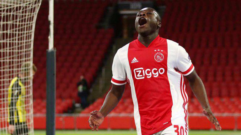 Brian Brobbey, gol alla Roma prima dell'addio all'Ajax: carriera e ...